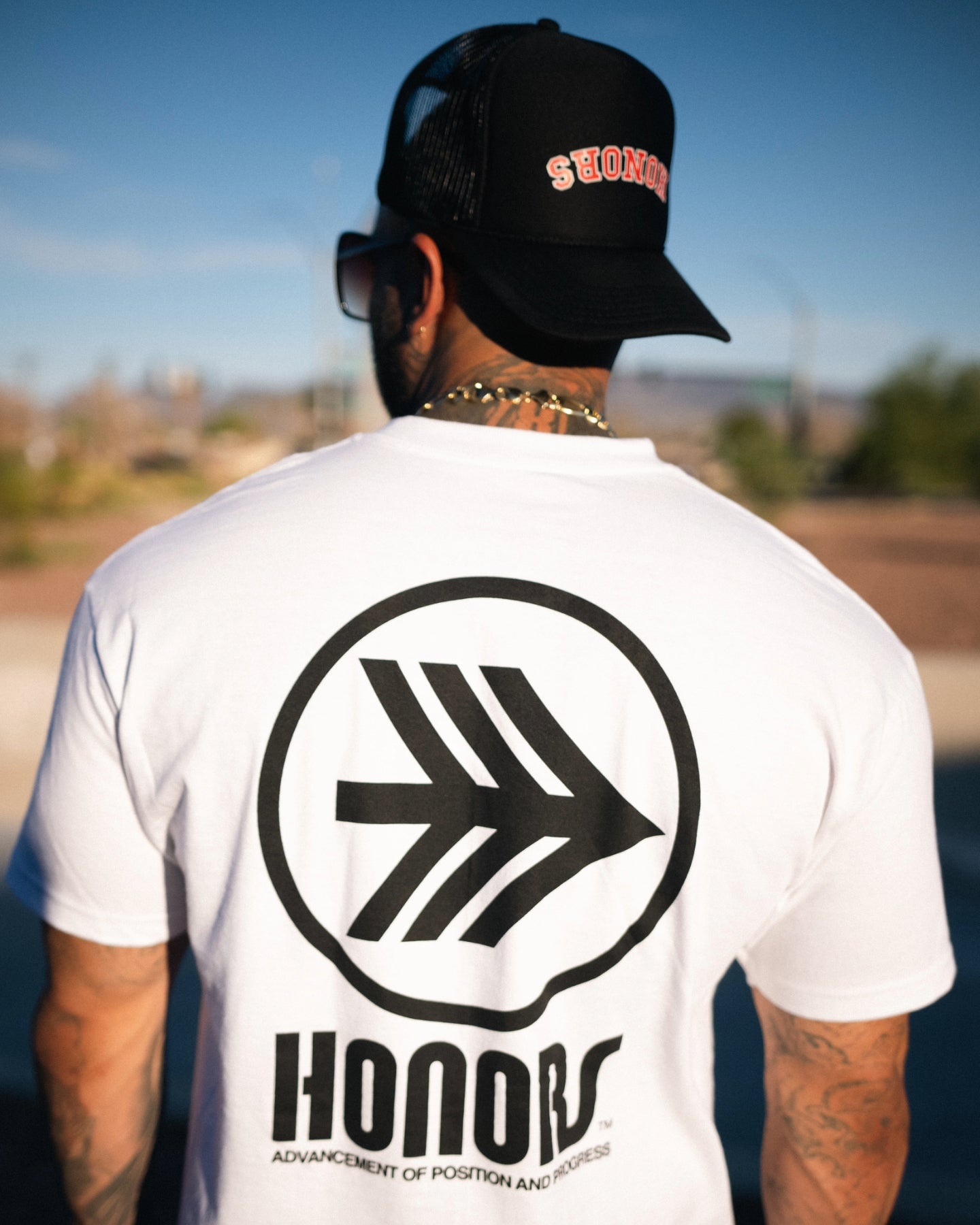 PROGRESSION LOGO TEE WHITE/ BLACK – honorsbrand